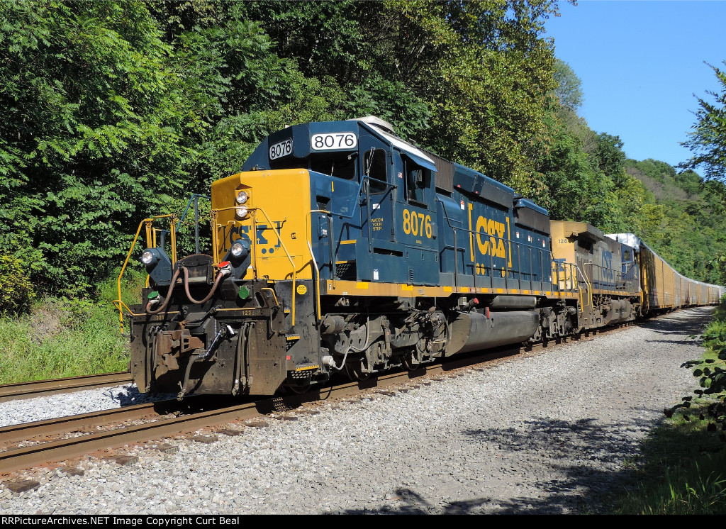CSX 8076 and 128